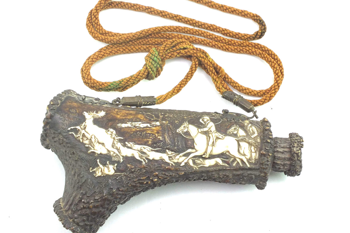 Powder Flask Very Fine South German Carved Staghorn Powder. SN 9031 ...